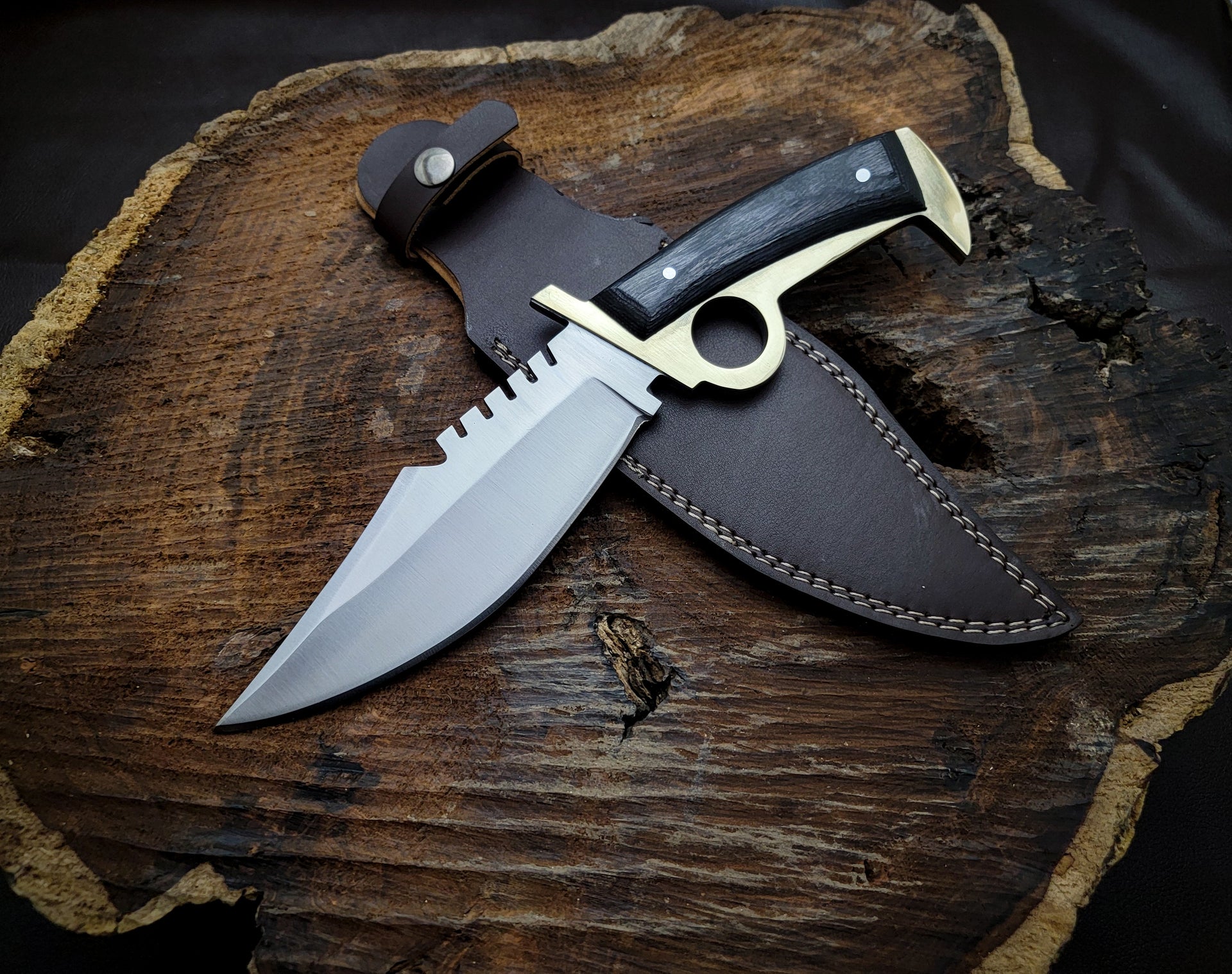 The Walking Dead: Daryl Dixon Replica Finger Guard Bowie Knife – The ...