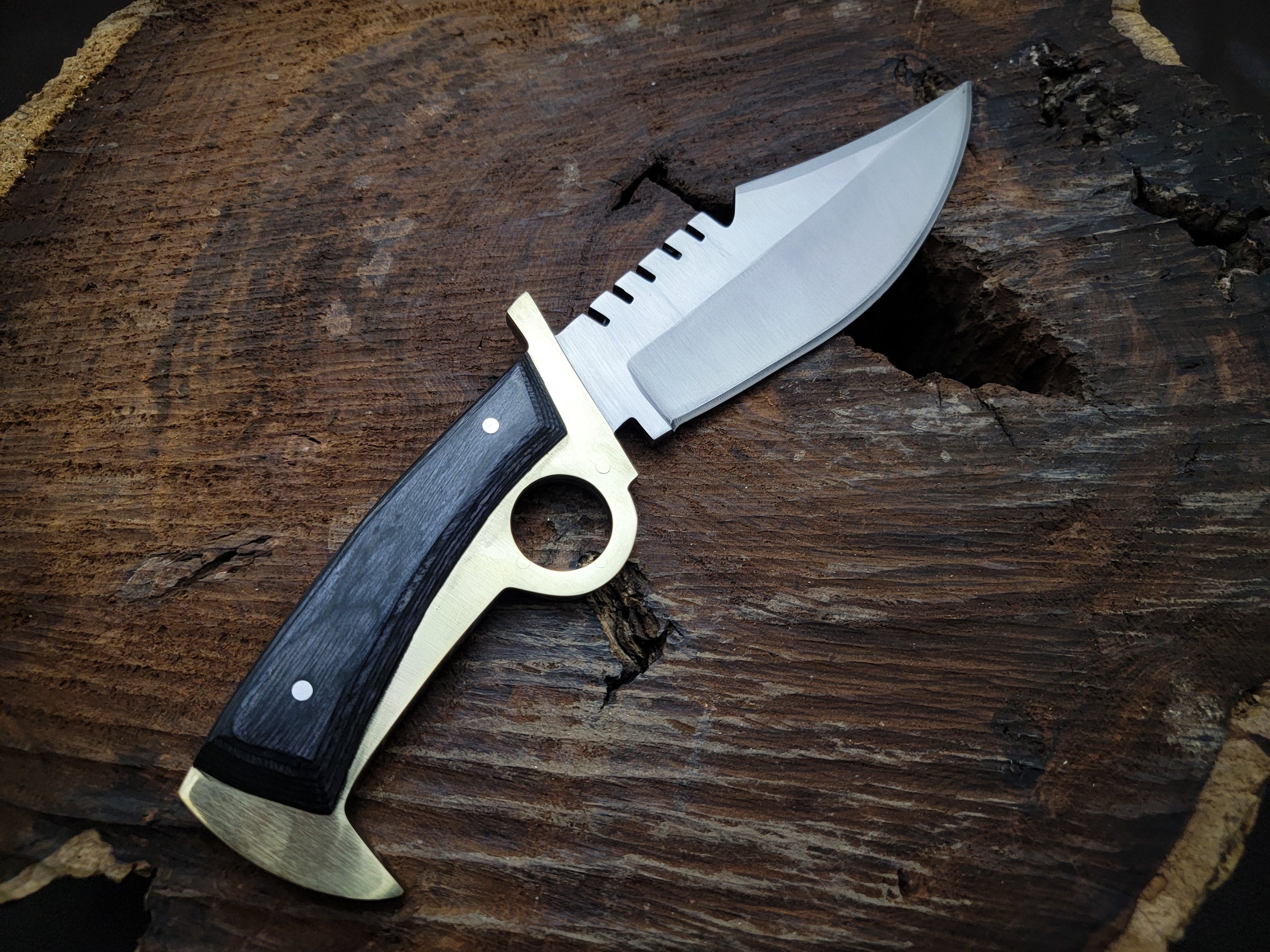 The Walking Dead: Daryl Dixon Replica Finger Guard Bowie Knife – The ...